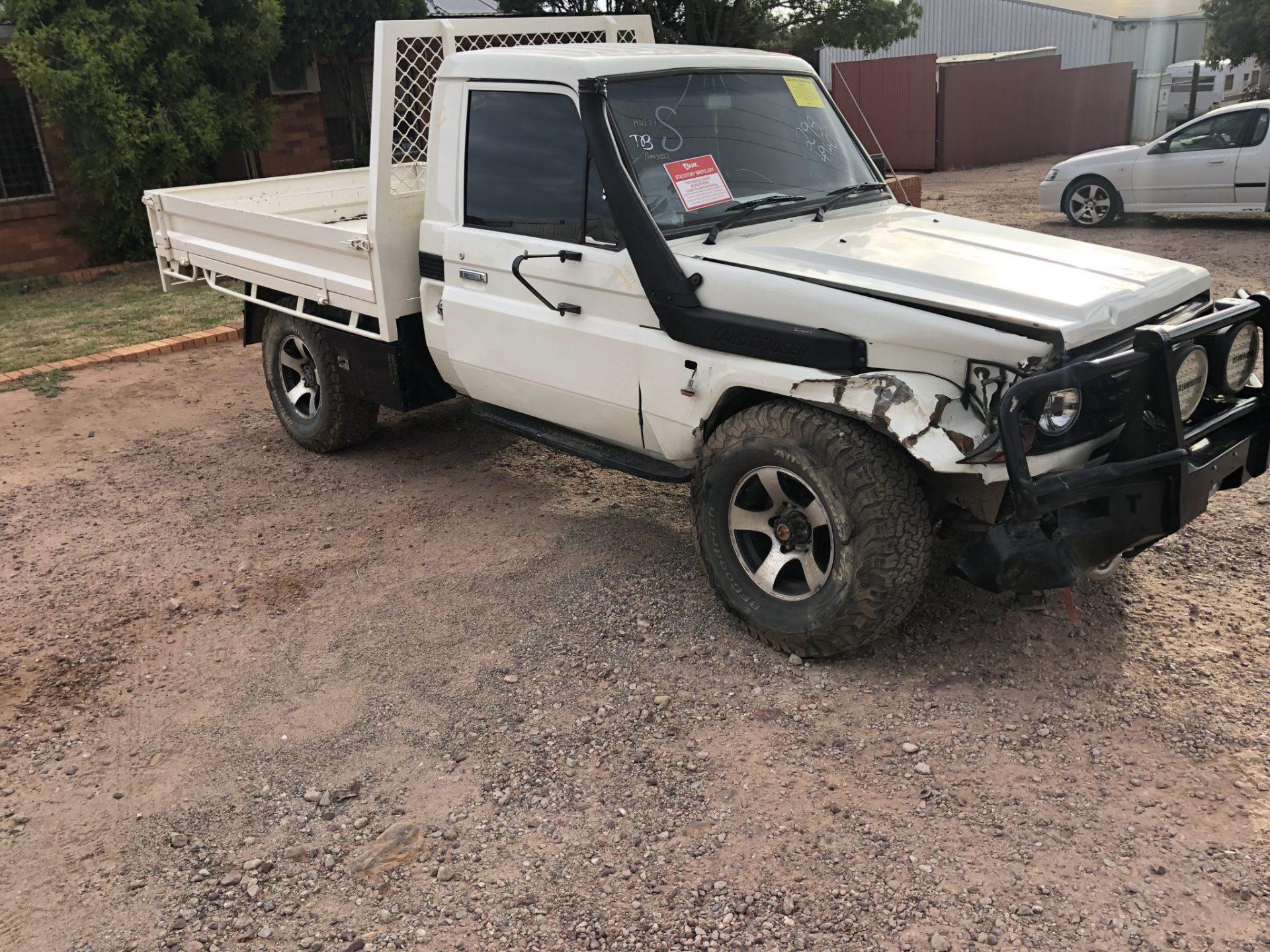 2006 HDJ79 LANDCRUISER TRAY - Narrandera Auto Wreckers